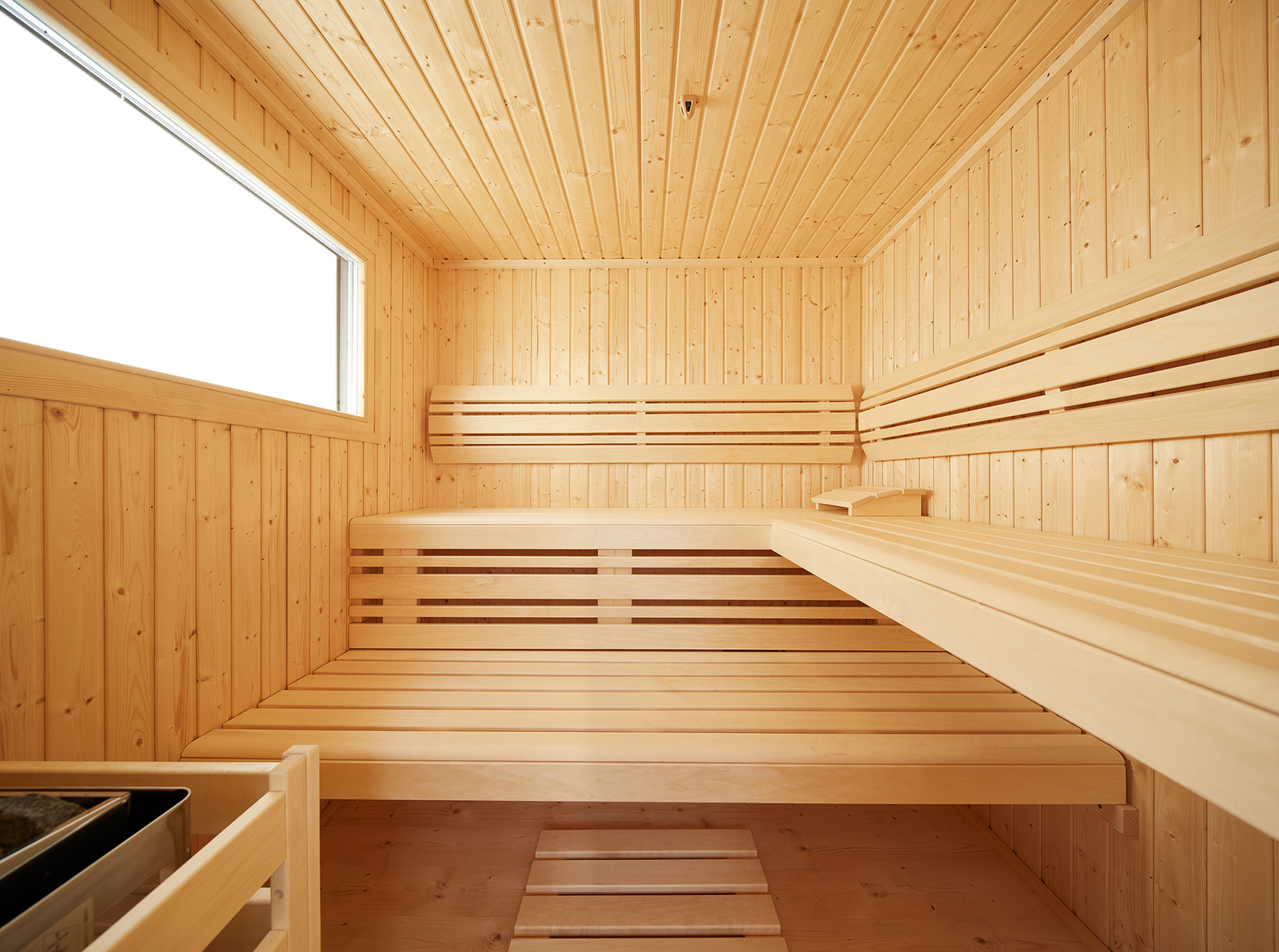 Luna garden sauna